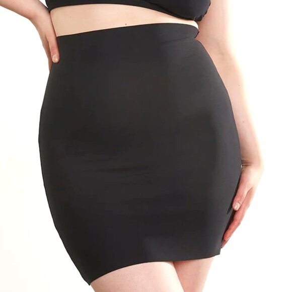 Commando | Intimates & Sleepwear | Commando Twofaced Tech Half Slip Cc4 ...